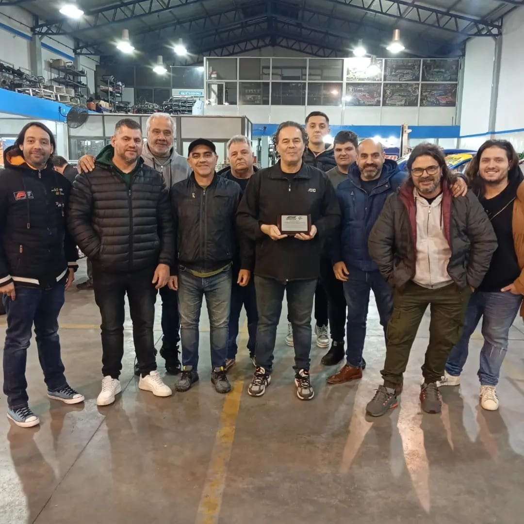 Visita de lujo: una delegación estuvo en el Alifraco Sport